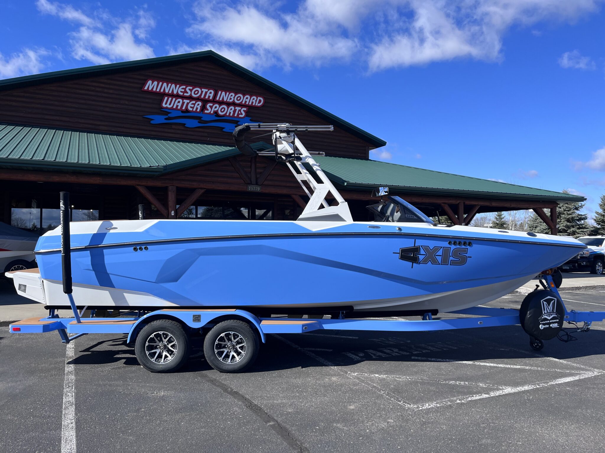 Axis Inboard Boats Available in Minnesota